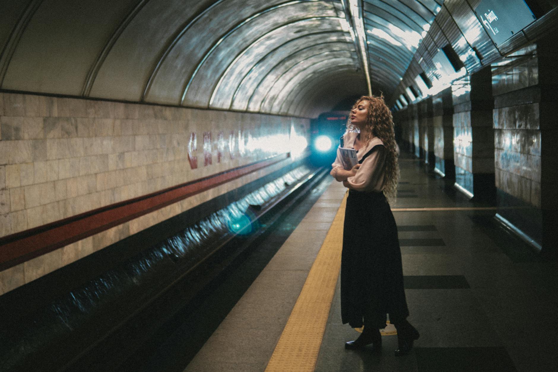 Subway Reads: 10 Books to Carry on Your Commute and Look Cool - A Book Geek